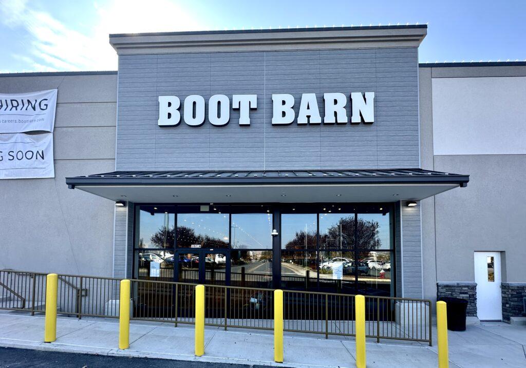 Leesburg’s new Boot Barn scheduled to open next week