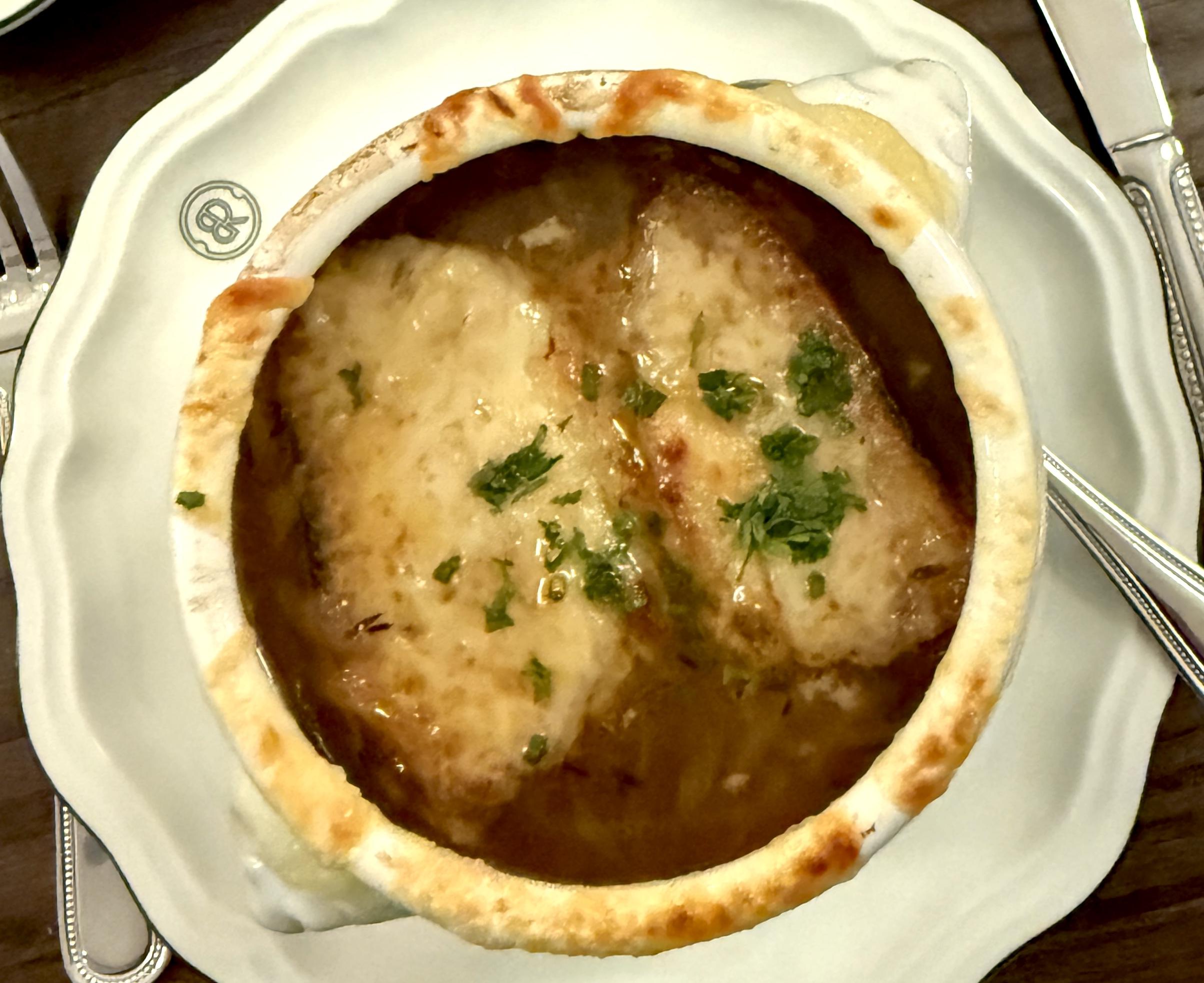 Loudoun’s new Brasserie Royale transports diners to Paris