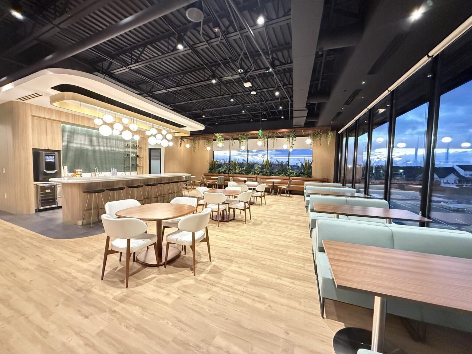 Venture X celebrates opening of second Loudoun County location